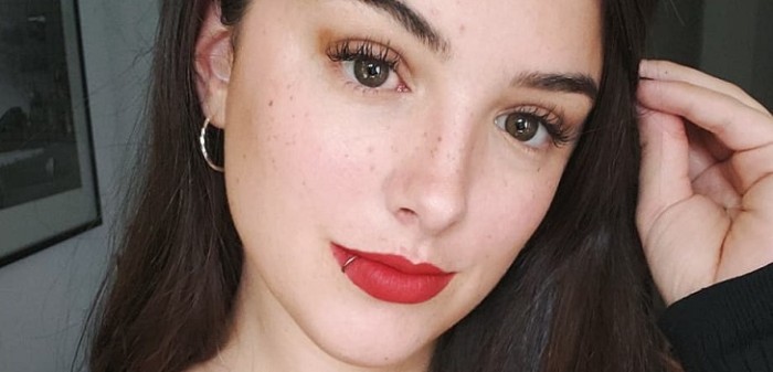 Modelo ‘curvy’ Antonia Larraín funa en redes a sujeto que la intentó humillar por su peso