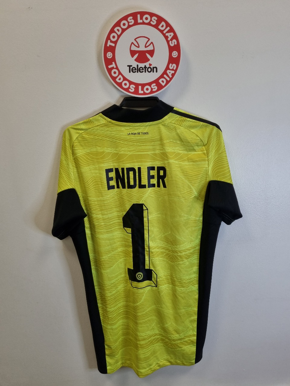 De Brereton, Sanchéz y Endler: conoce las camisetas que se rematan en ...