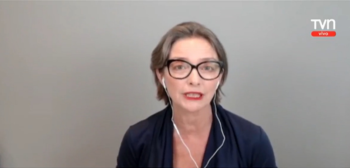 La sorpresiva aparición de Consuelo Saavedra en TVN: analizó muerte de ...