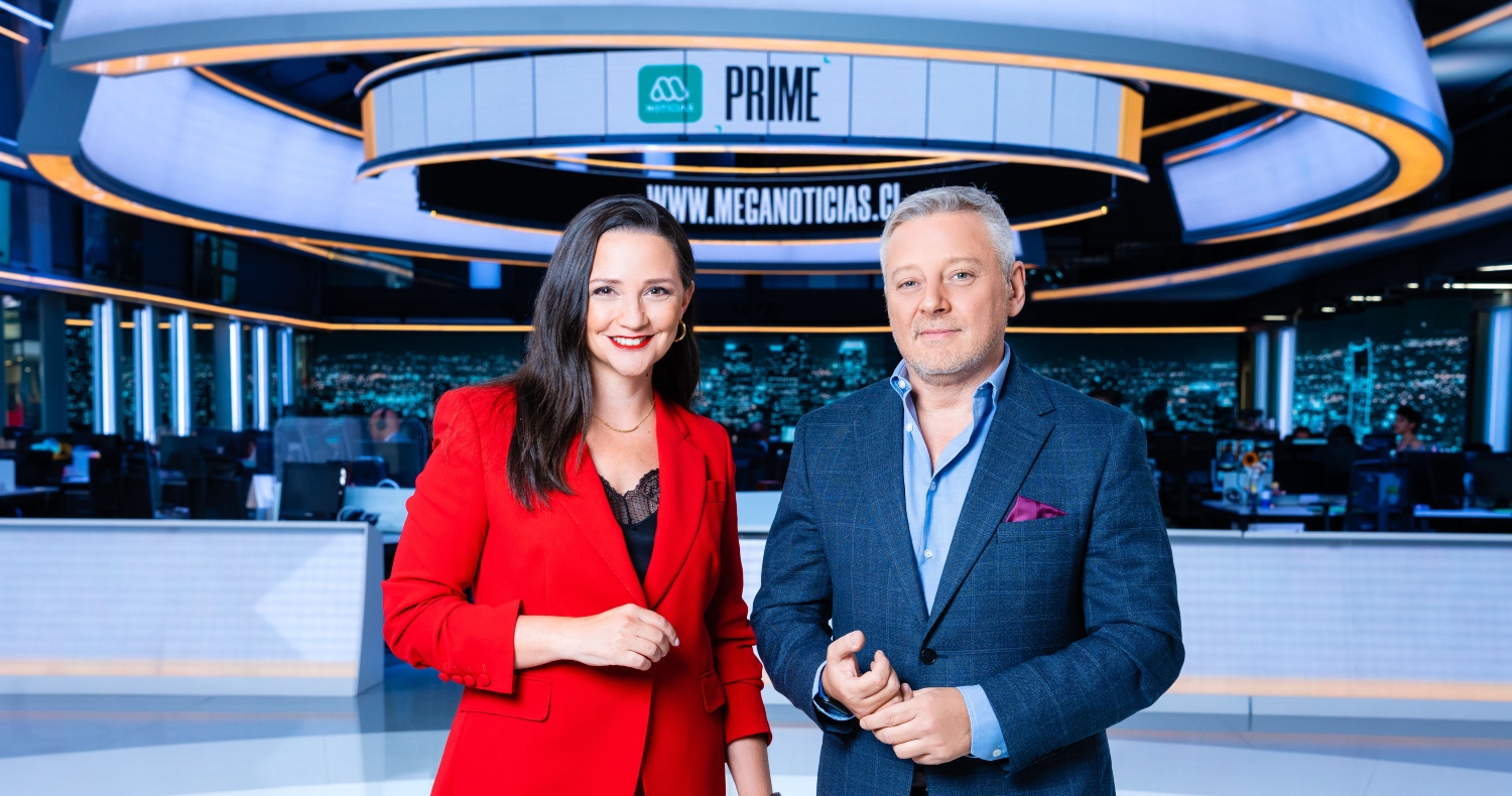 Andrea Arístegui debutó en el noticiero central de Mega: Juan Manuel ...
