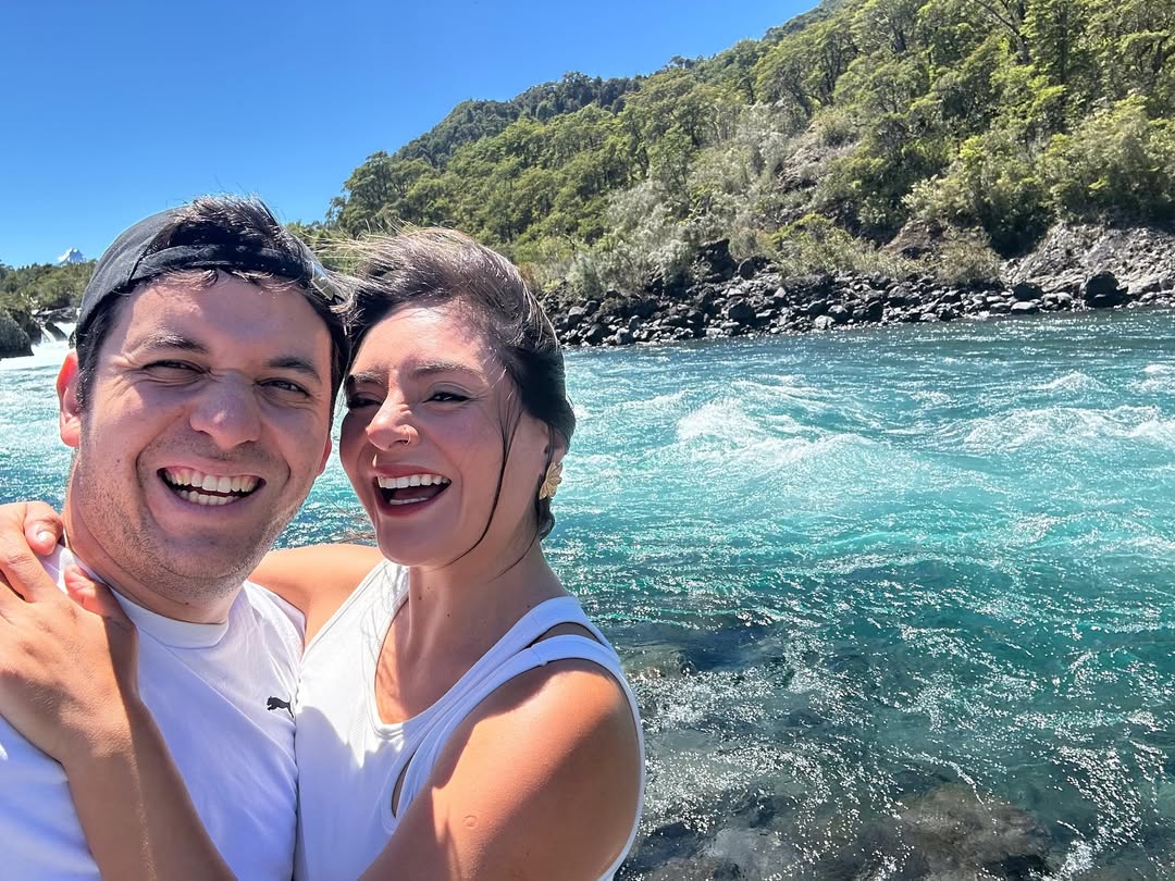 Daniela Muñoz despidió el 2025 con tierna postal junto a su pololo ...